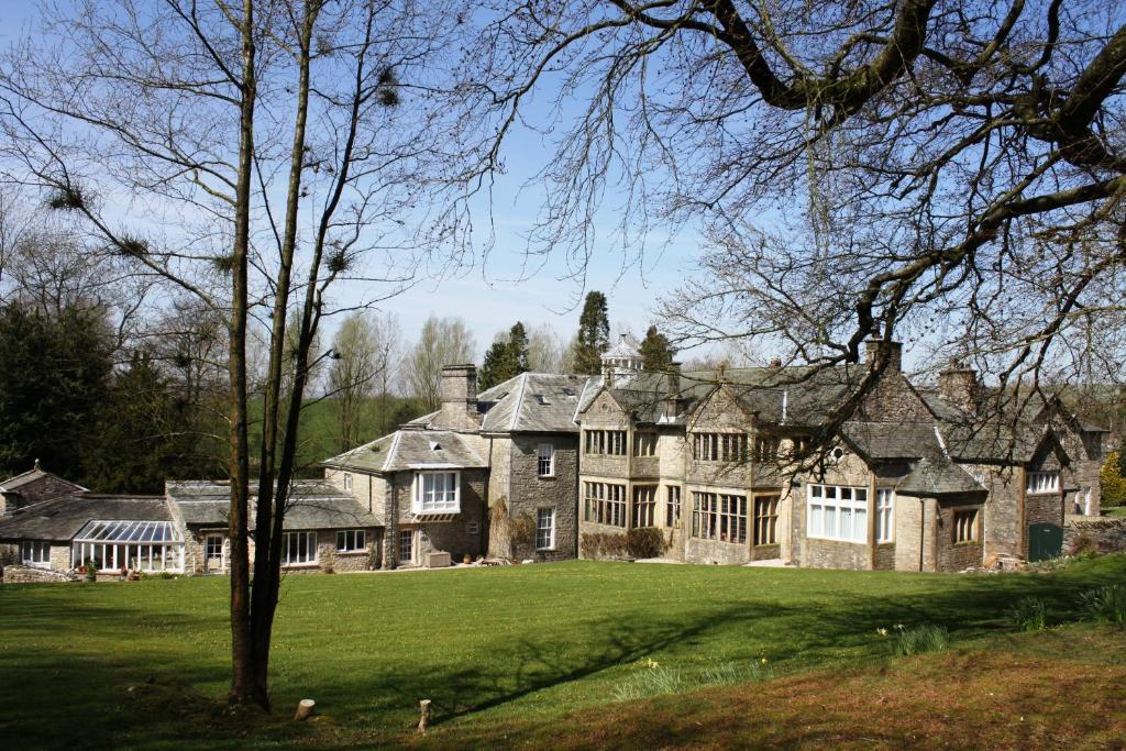The Rochester Wing Orton Hall in Orton - Traveleto