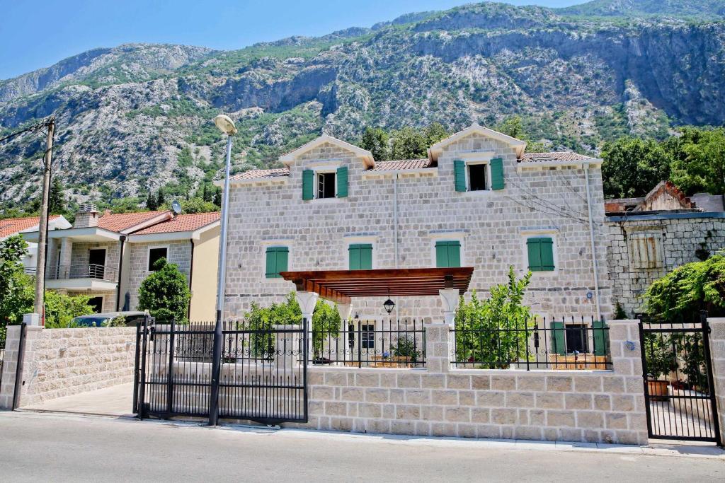 Vila Maestral Kotor in Kotor - Traveleto