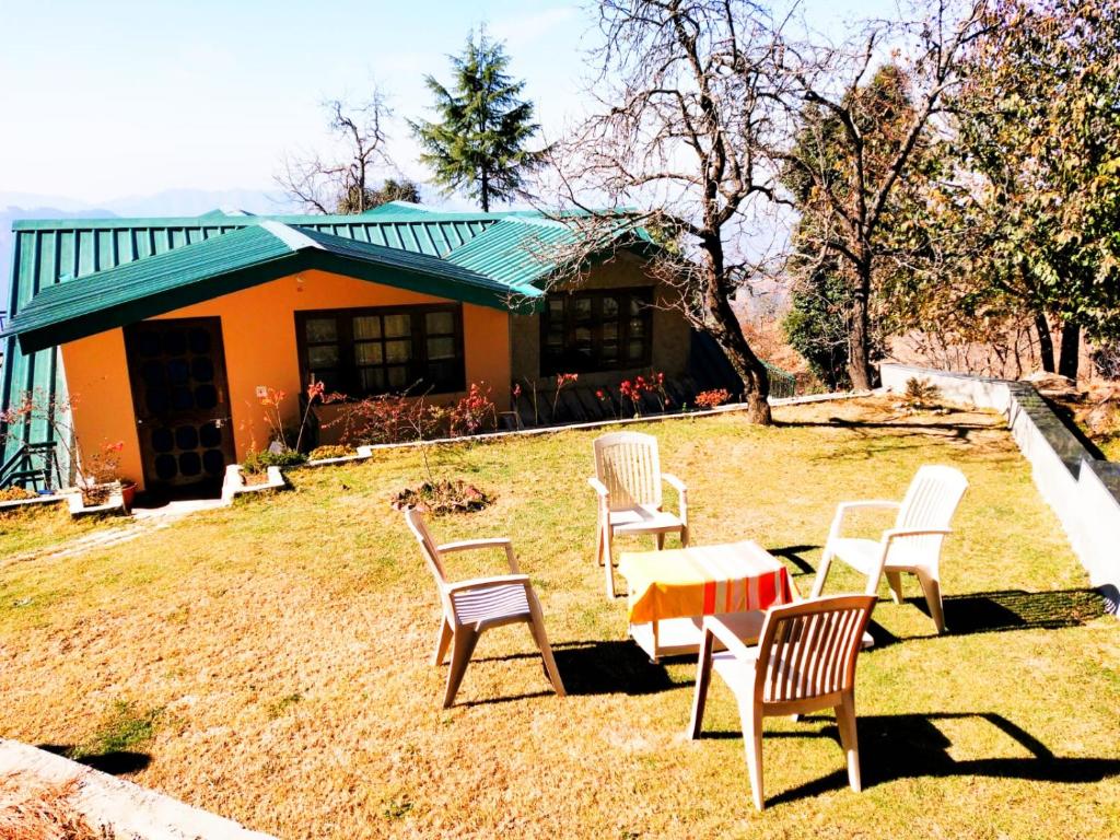 Merlin Grove Suites Simla - SuiteTrails