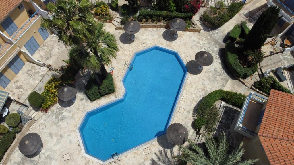 Regina Gardens Lovely Apartment in Paphos - Traveleto