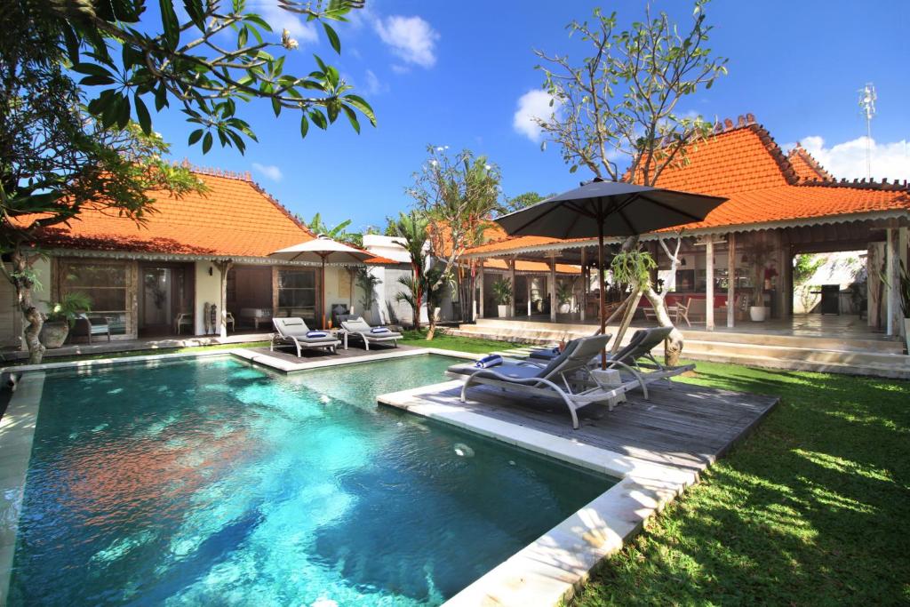 Stunning Private 4br Villa, Prime Location - Canggu