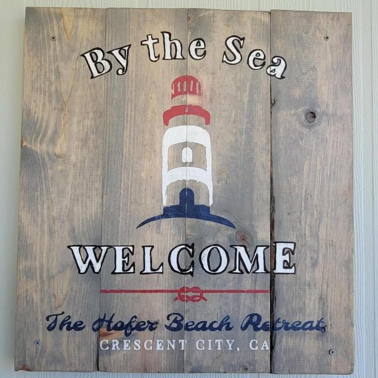 The Hofer Beach Retreat - Crescent City, CA